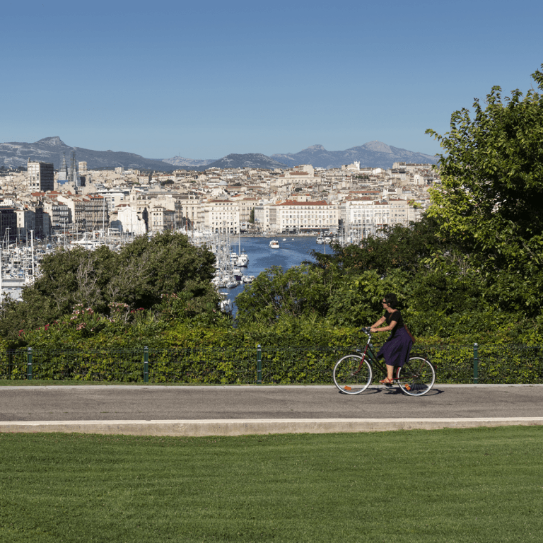 Visit the Parks and Gardens from the city of Marseille